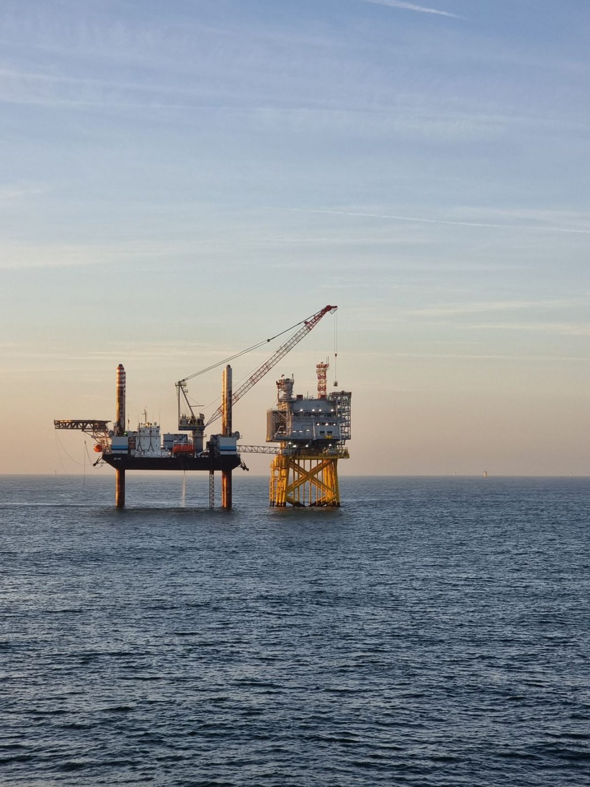 JB 115 Hollandse Kust Zuid Alpha - Jack-Up Barge